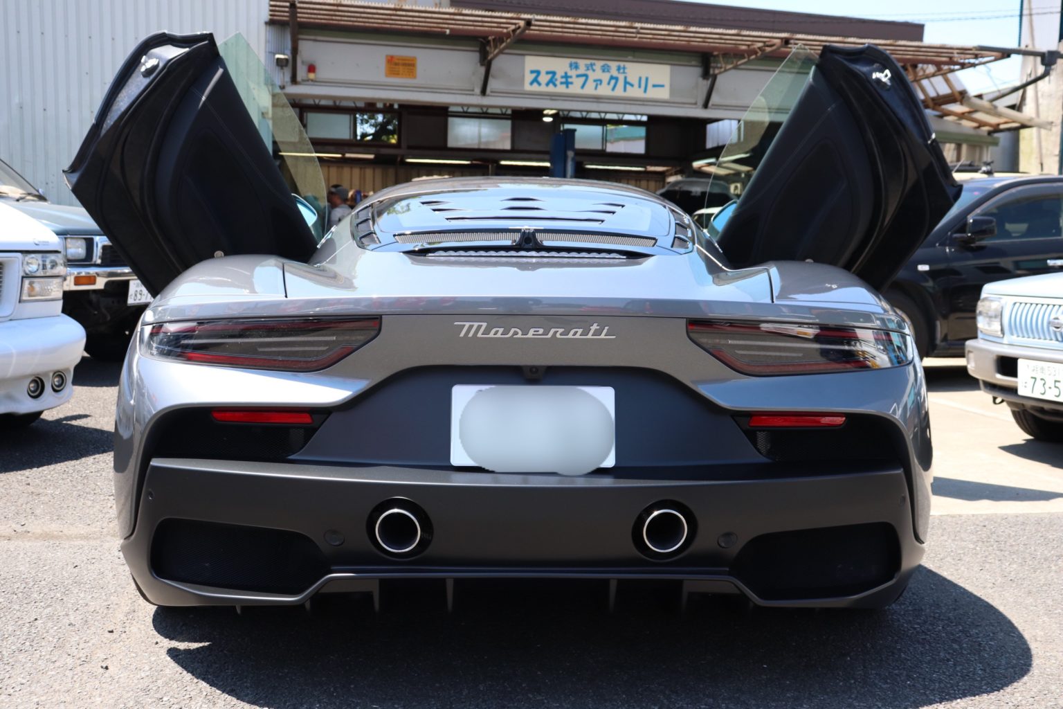 マセラティ 7BA-MC30 MC20 ご来店頂きました | アスリート湘南波乗り自動車